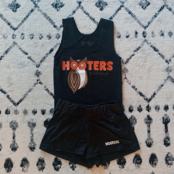 Hooters | Shorts | Hooters Black Tank Set Xss | Poshmark